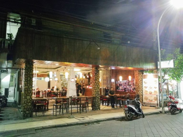 【バリ/クタ】バリで一番美味しかったレストラン【Warung Chef Bagus】ワルン シェフ バグース/絶品スペアリブとインドネシア料理 ...